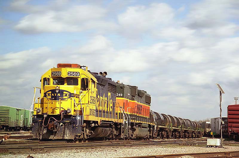 BNSF'S Easy Thomas Yard